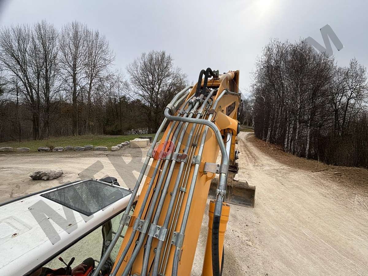 Excavator (tracked) Liebherr R944c Hdsl Litronic used - Excavators ...